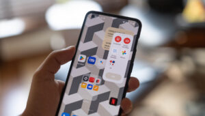Oxygen OS 13 beta hands on: A dash of color - Android Authority