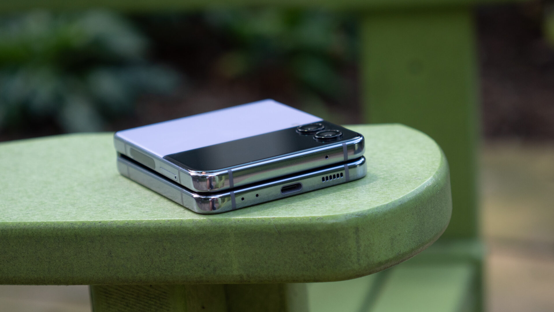 Samsung Galaxy Z Flip 4 review: Happy as a clamshell - Android Authority