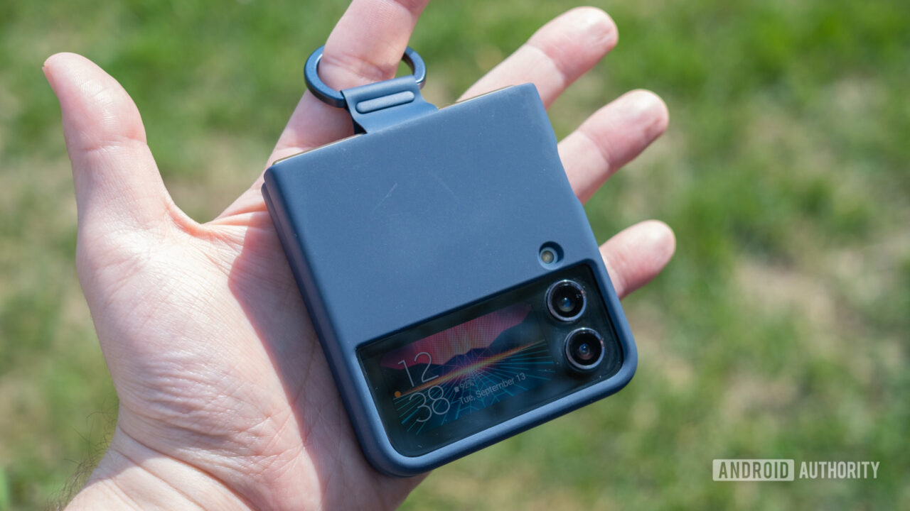 The Samsung Galaxy Z Flip 4 is my perfect vacation phone