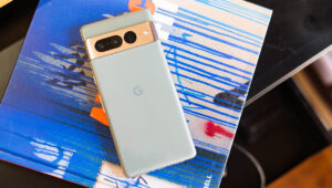 What are the Google Pixel 7 and Pixel 7 Pro colors?