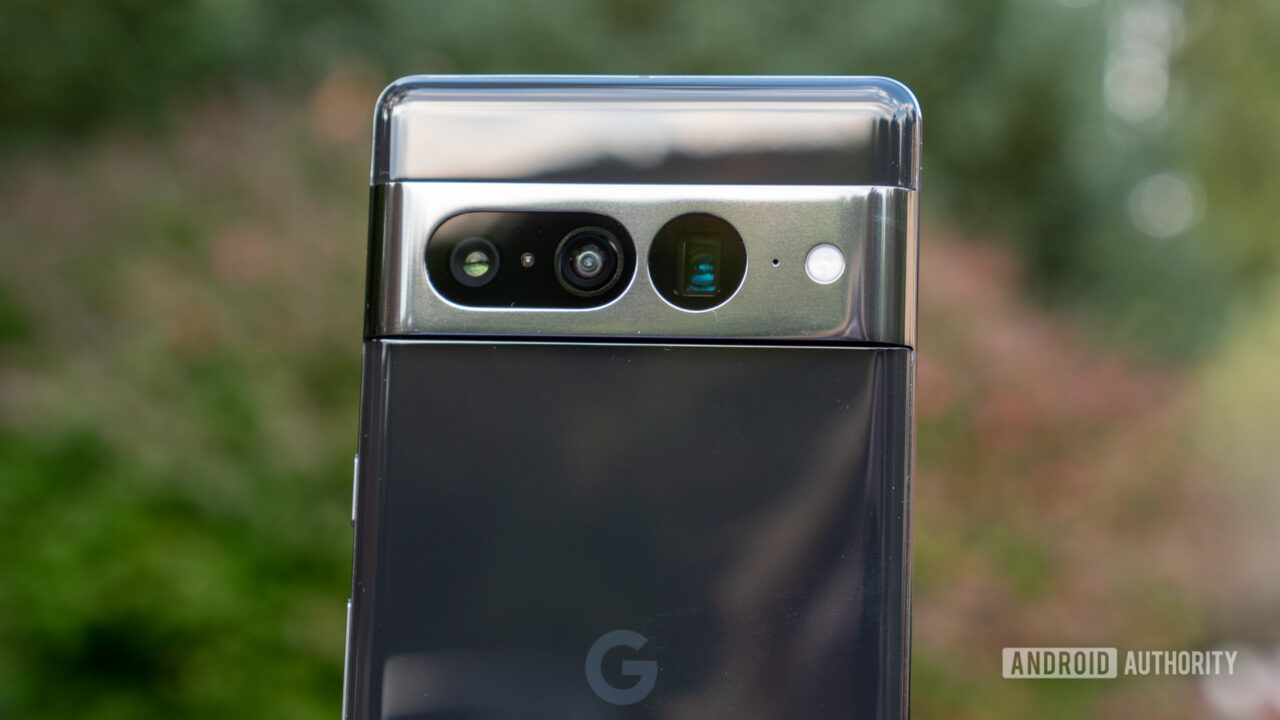The Pixel 7 Pro is my ultimate phone camera for concerts