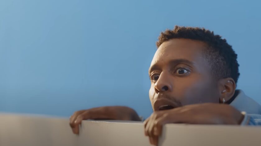 Samsung's latest commercial mocks Apple's lack of a foldable phone