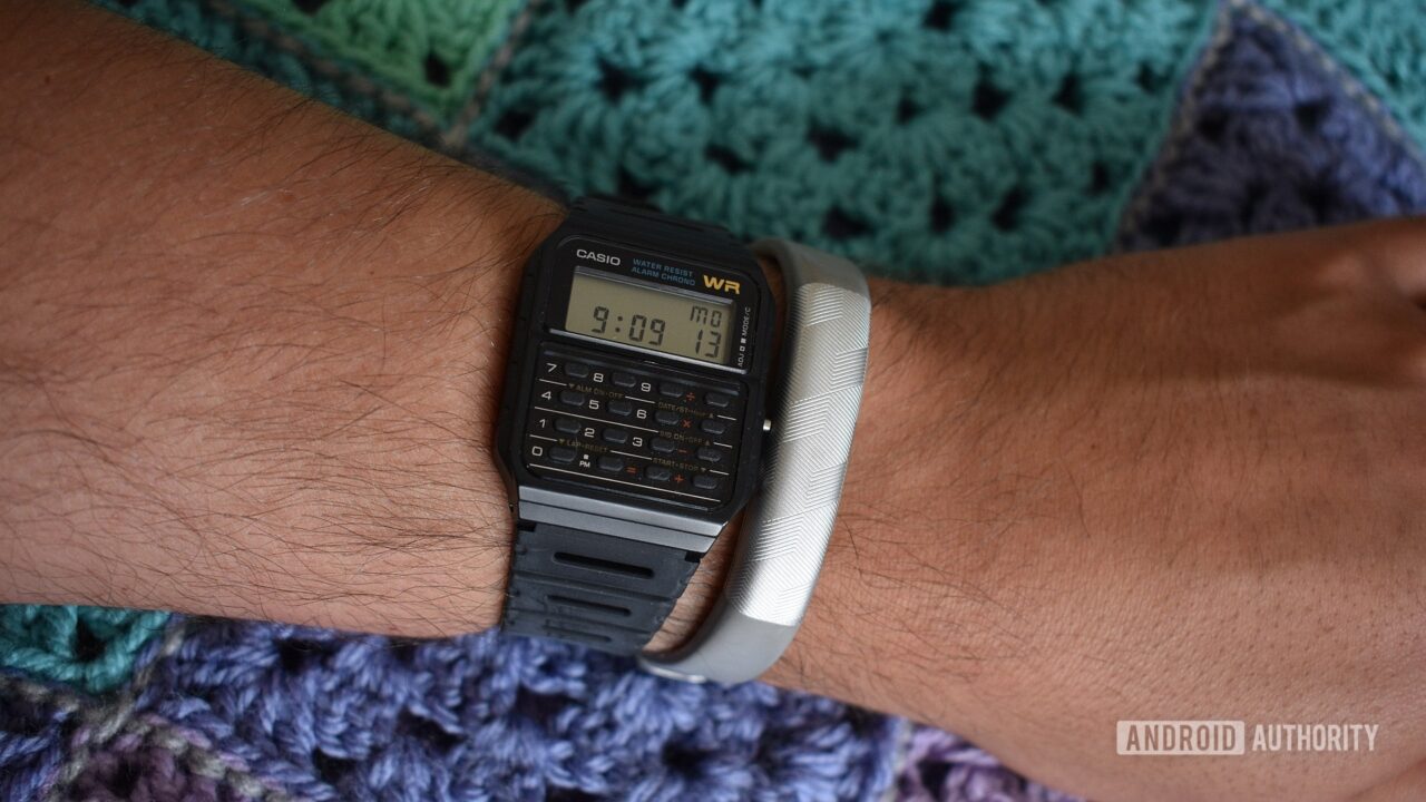 Irrational or not, I still want a screenless Fitbit Flex 3