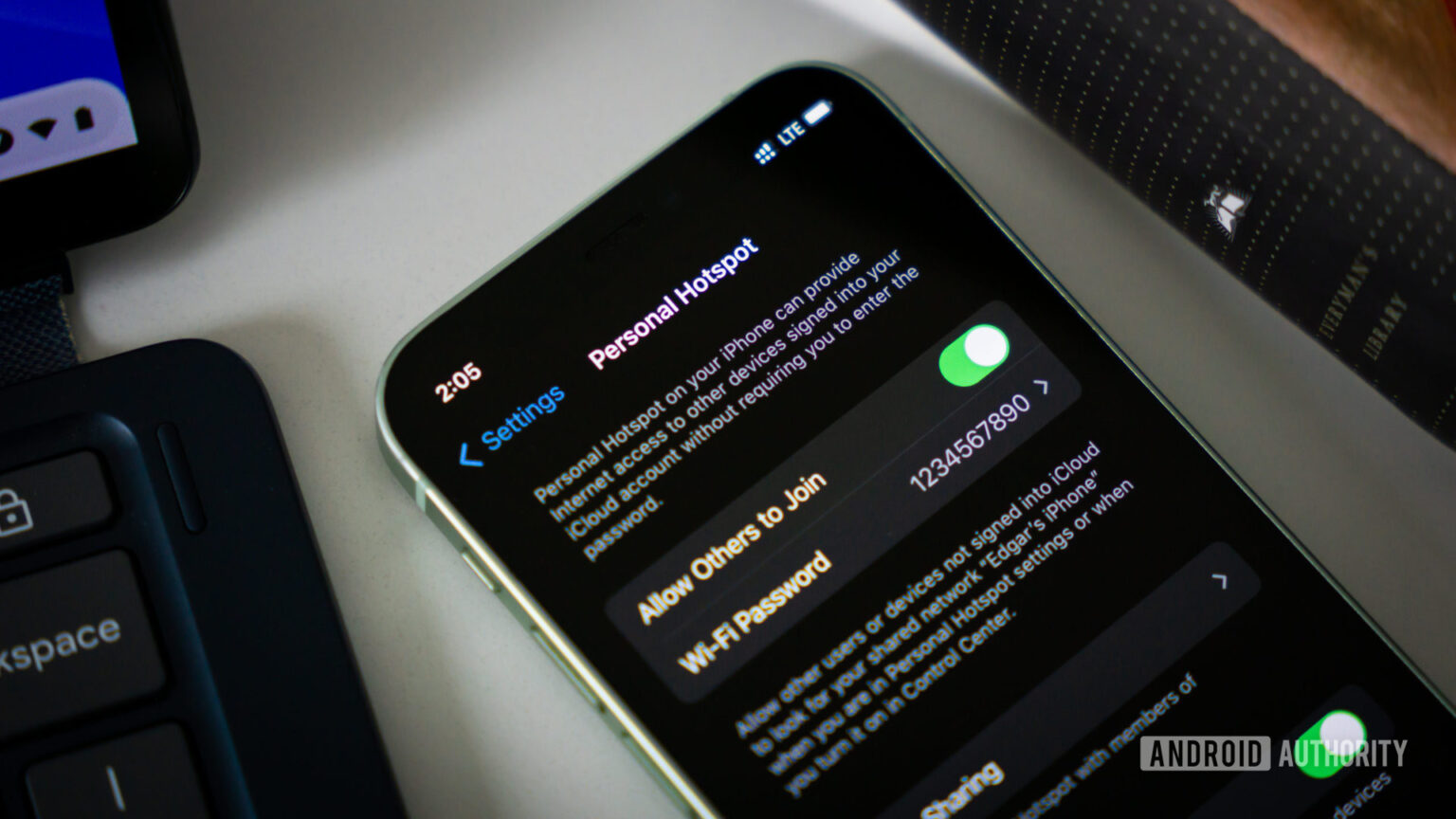 What does "E" mean on my phone? - Android Authority