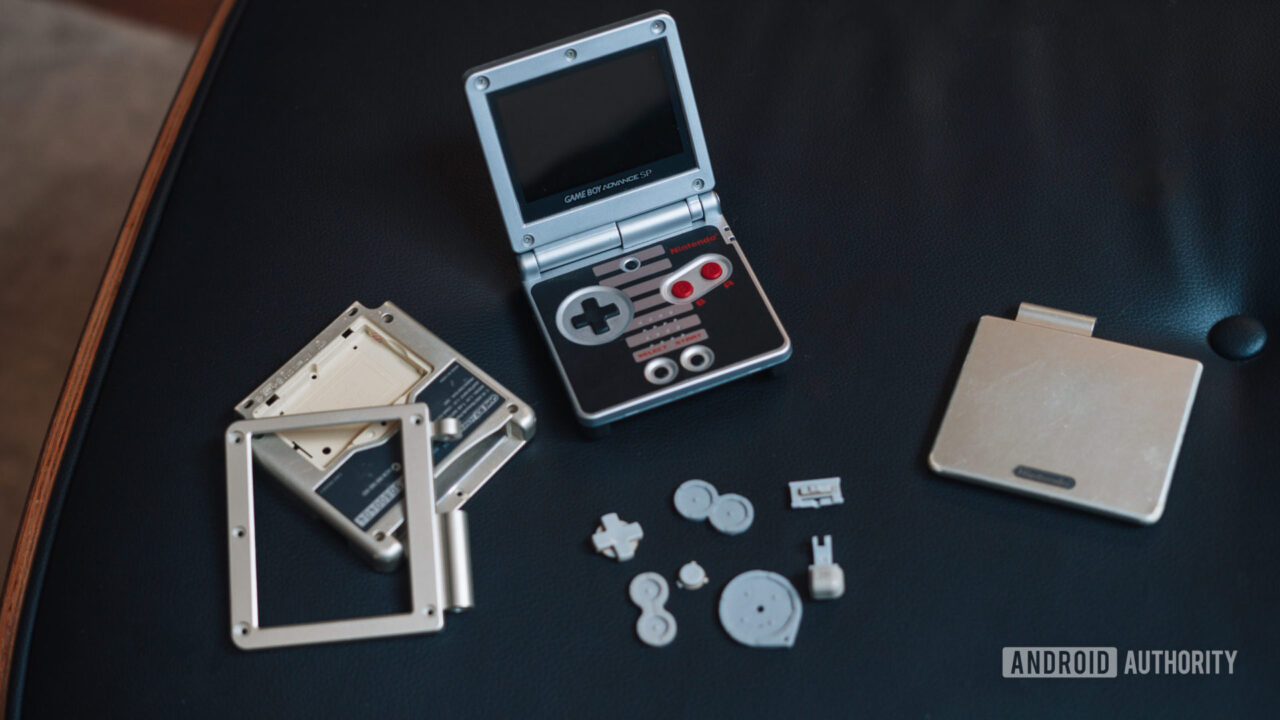 Step aside emulation, I repaired my old Nintendo console instead