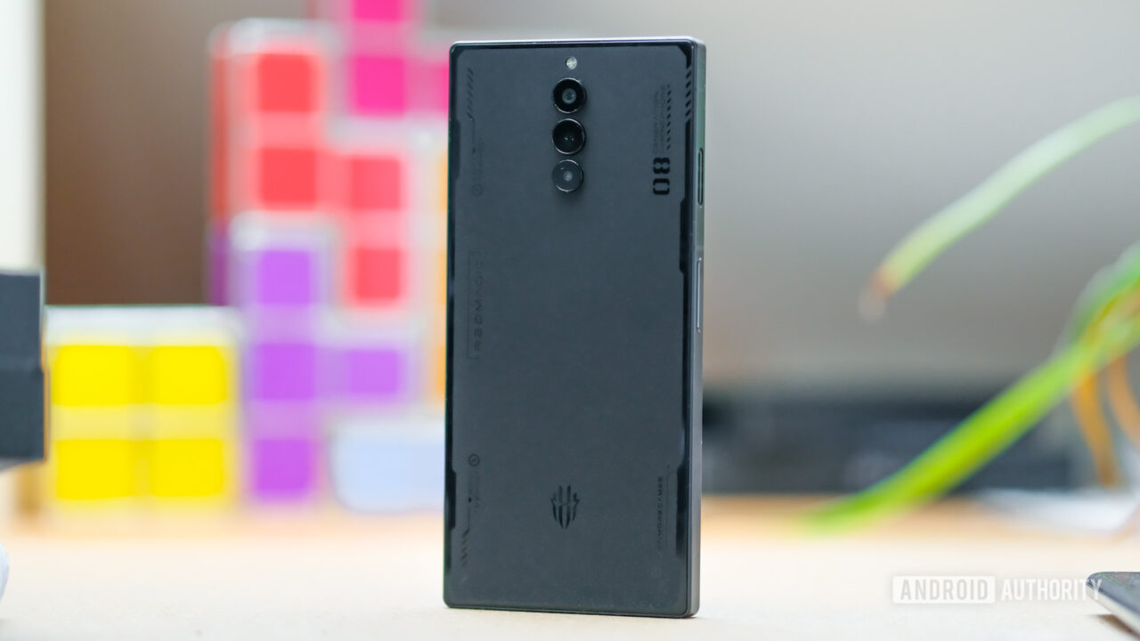 The best Snapdragon 8 Gen 2 phones in 2024 - Android Authority