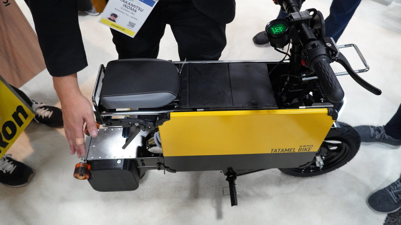 Icoma Tatamel hands-on: A mini transformable e-bike - Android Authority