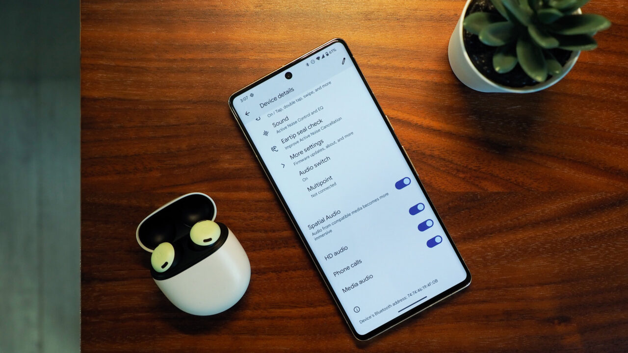 Testing spatial audio on the Pixel 7 is a confusing but delightful ...