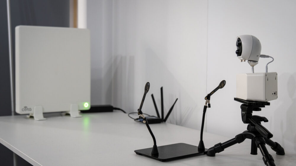 The ARCHOS Cota is a security camera with wireless power