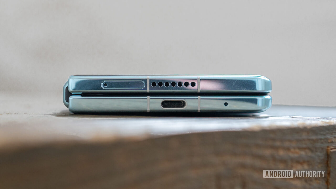 How to clean a USB-C port - Android Authority