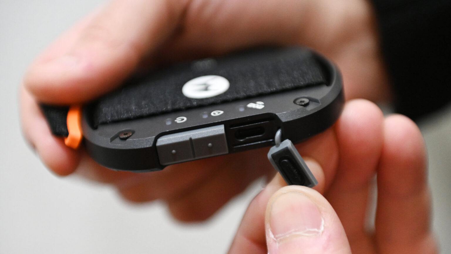 Motorola Defy Satellite Link brings satellite texting to any phone