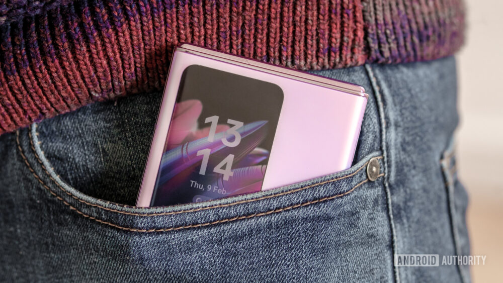 PSA: What to do if you leave your phone in the cold - Android Authority