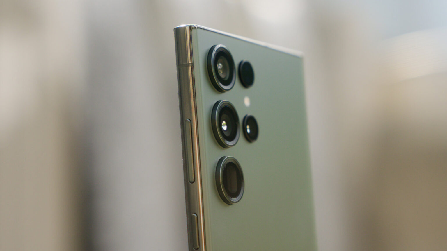 Samsung Galaxy S23 Ultra review: The boss of Android - Android Authority