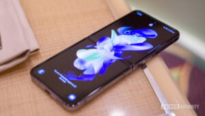 The best flip phones you can buy - Android Authority