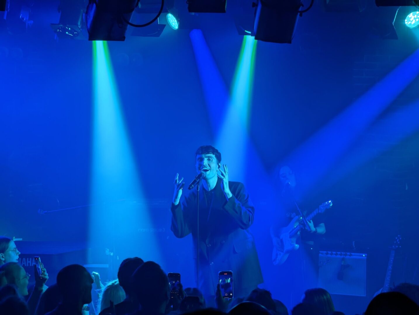 The Pixel 7 Pro is my ultimate phone camera for concerts