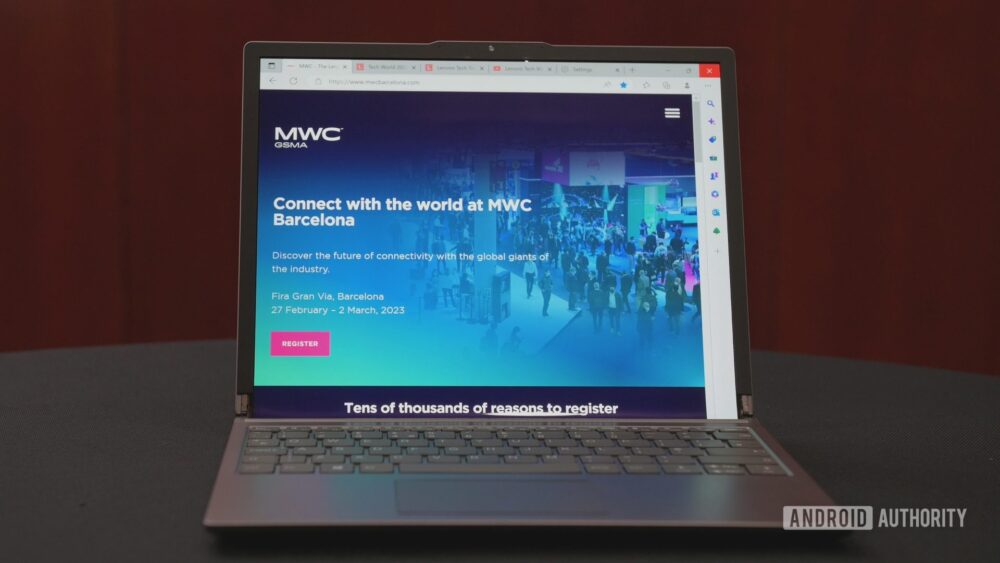 Lenovo rollable screen laptop hands-on: Expandable display in action