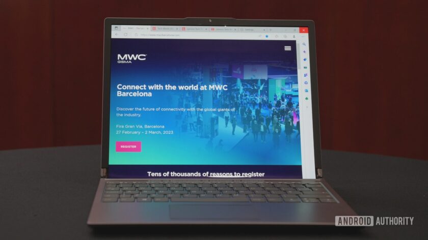 Lenovo rollable screen laptop hands-on: Expandable display in action