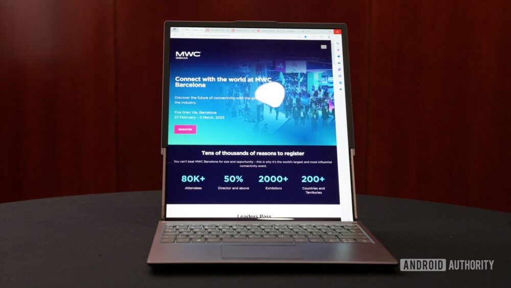 Lenovo rollable screen laptop hands-on: Expandable display in action