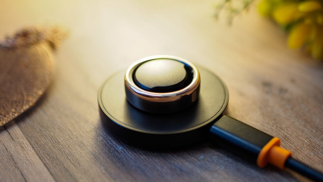 Can you charge the Oura Ring without its charger? - Android Authority