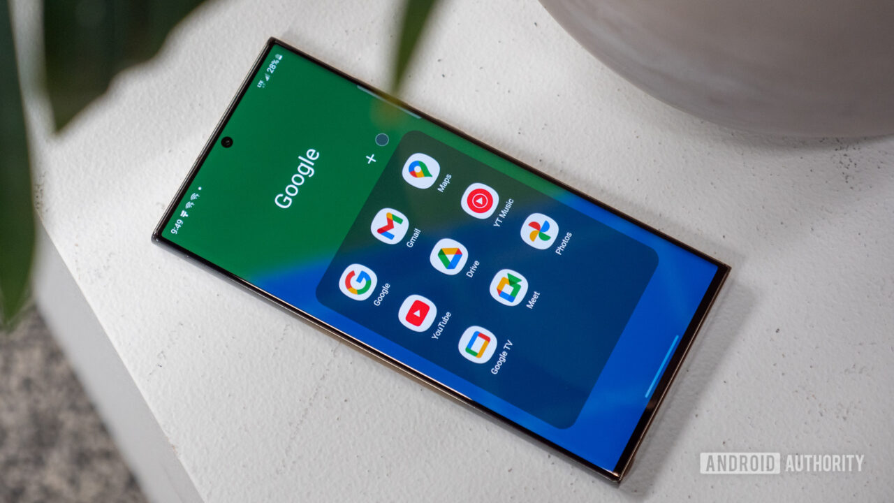 6 Google apps you should install on your Samsung phone