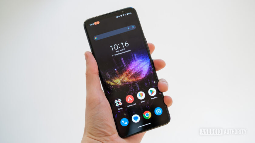 ASUS ROG Phone 7 review: The competitive edge - Android Authority