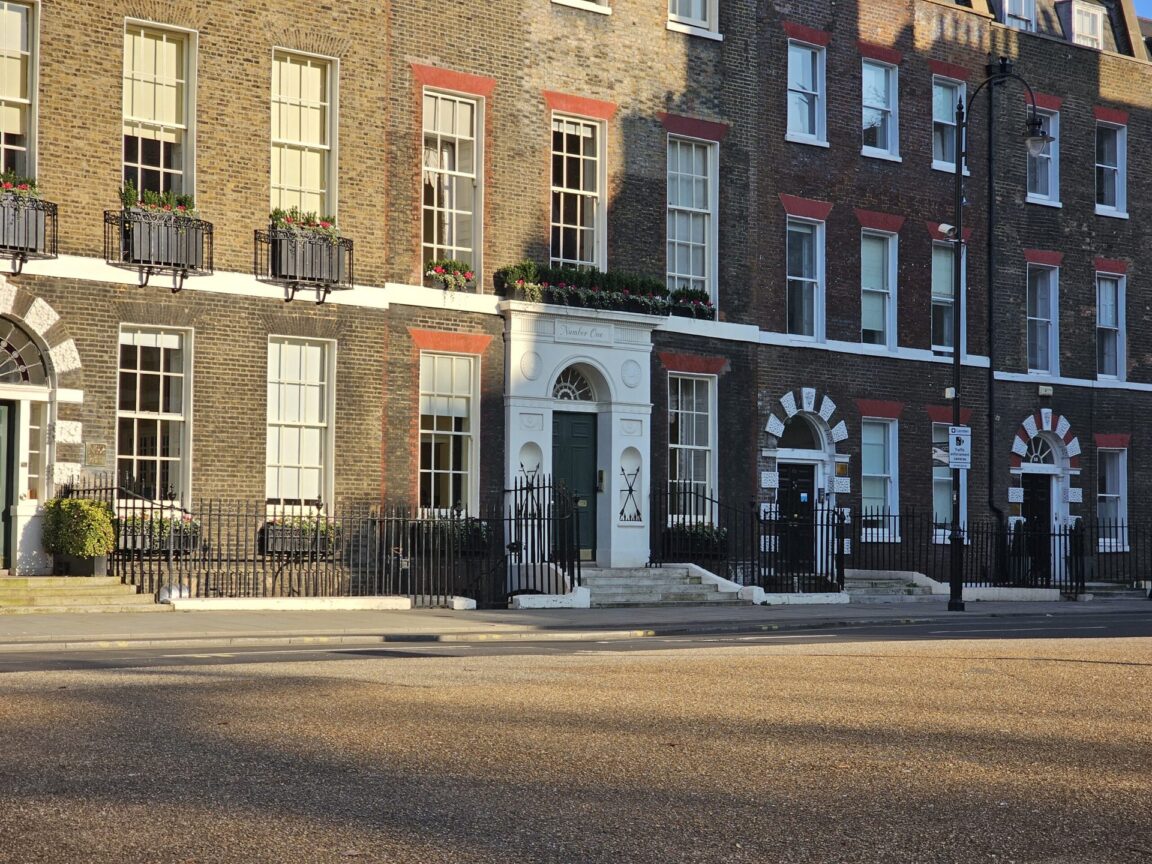 Samsung Galaxy S23 Ultra vs S22 Ultra camera shootout: Night and zoom