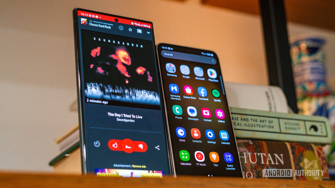 Is Samsung Android? What is the difference between them?