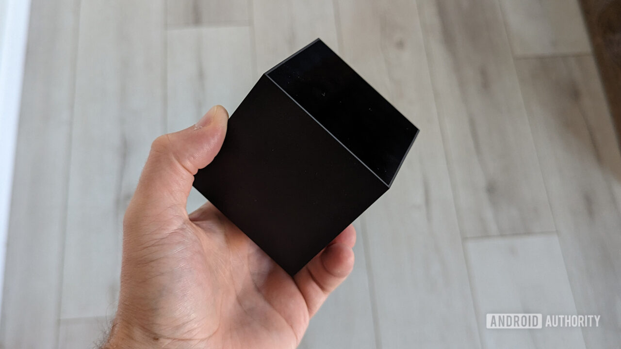 Yeelight Cube is a cool new stackable Matter-powered smart lamp