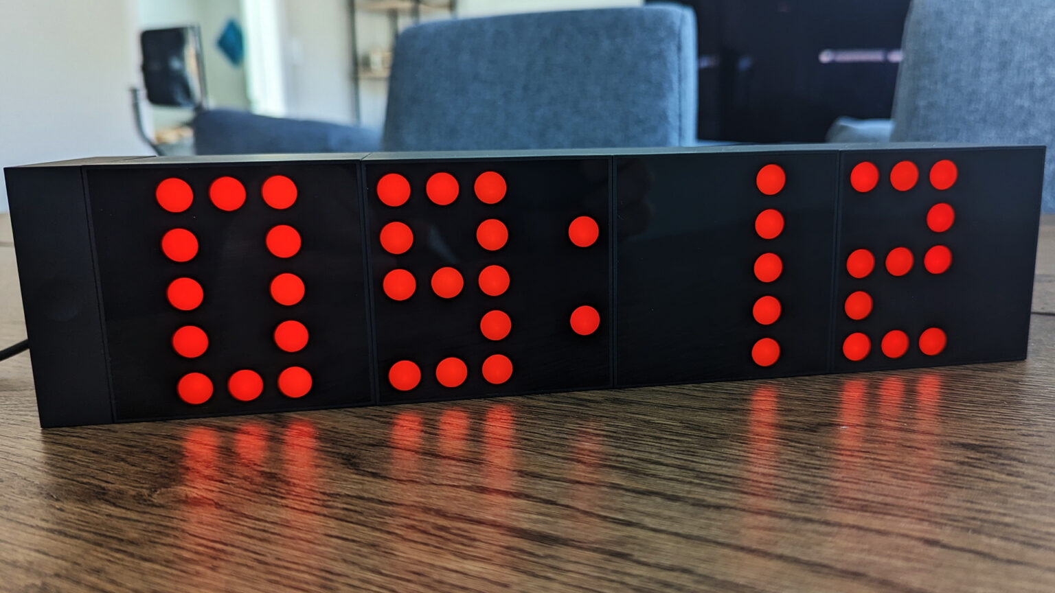 Yeelight Cube is a cool stackable smart lamp with Matter support