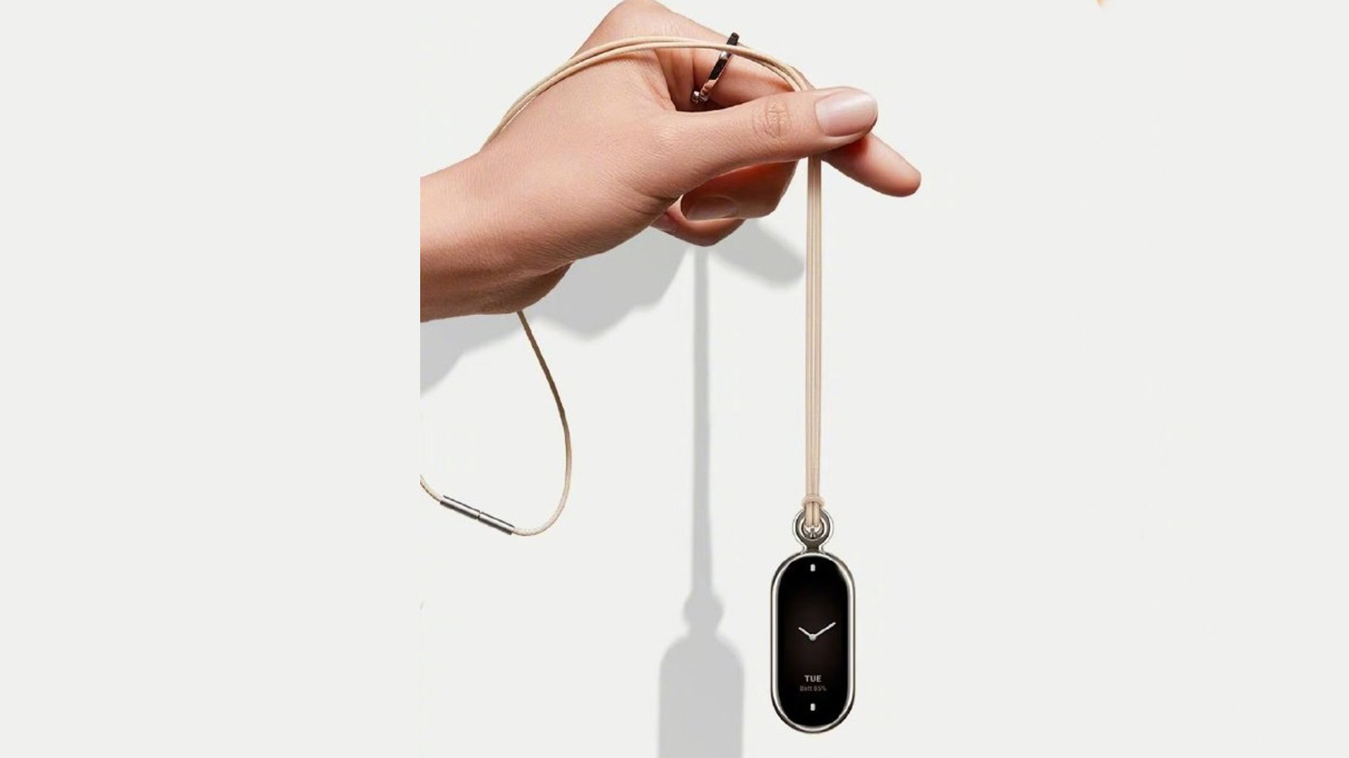 Mi Band 8 Can Be Worn Like A Necklace