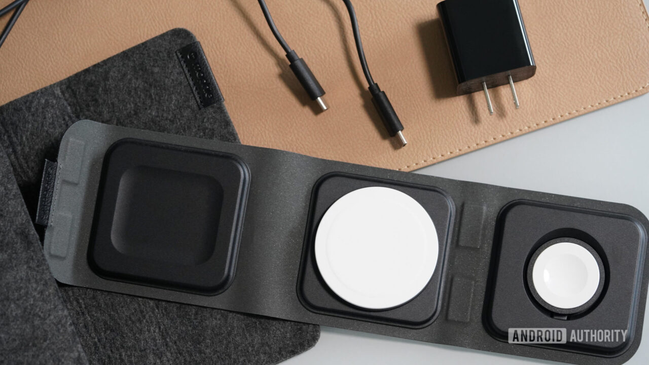 Mophie 3-in-1 Travel Charger with MagSafe review: Designed to go