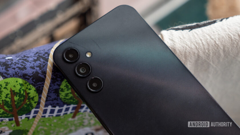 Samsung Galaxy A14 5G review: Galaxy S23 style at a rock-bottom price