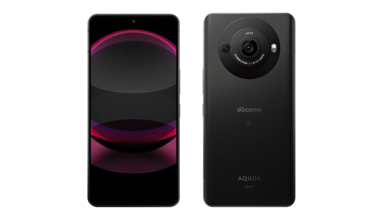 These new flagship phones offer a microSD card slot, 3.5mm port