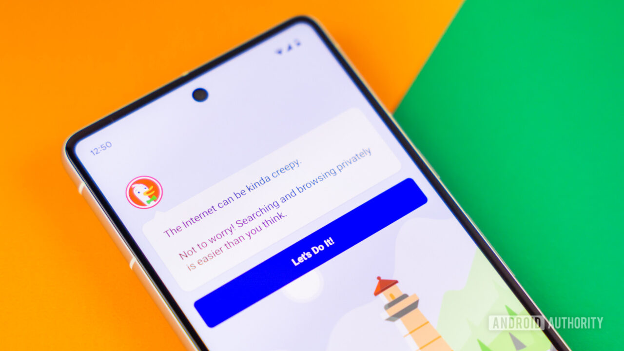 Is DuckDuckGo not working for you? Here's how you can fix it