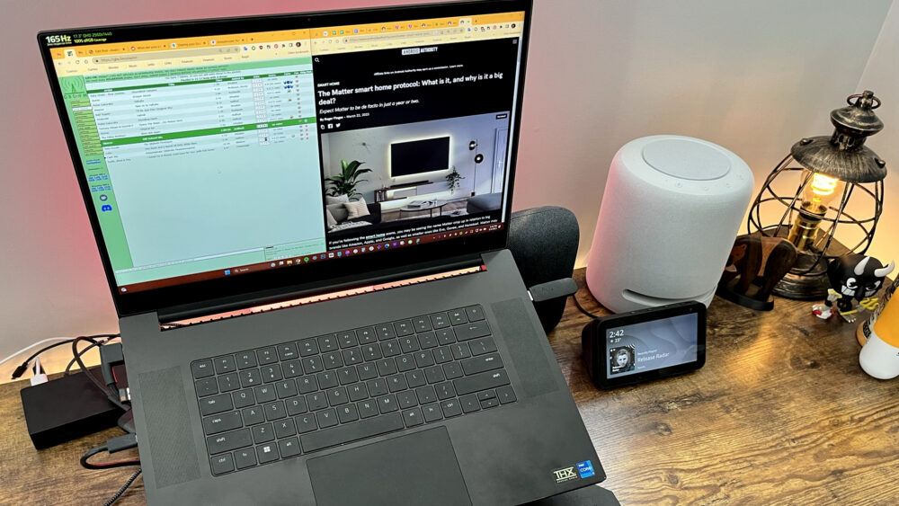 Nanoleaf Essentials Matter smart bulb and lightstrip review