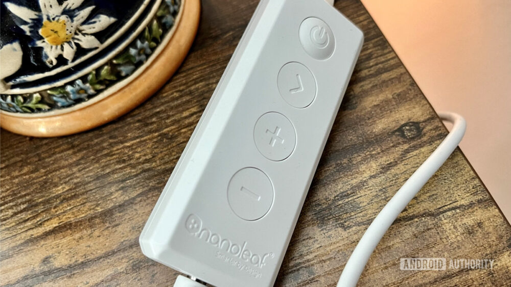 Nanoleaf Essentials Matter smart bulb and lightstrip review