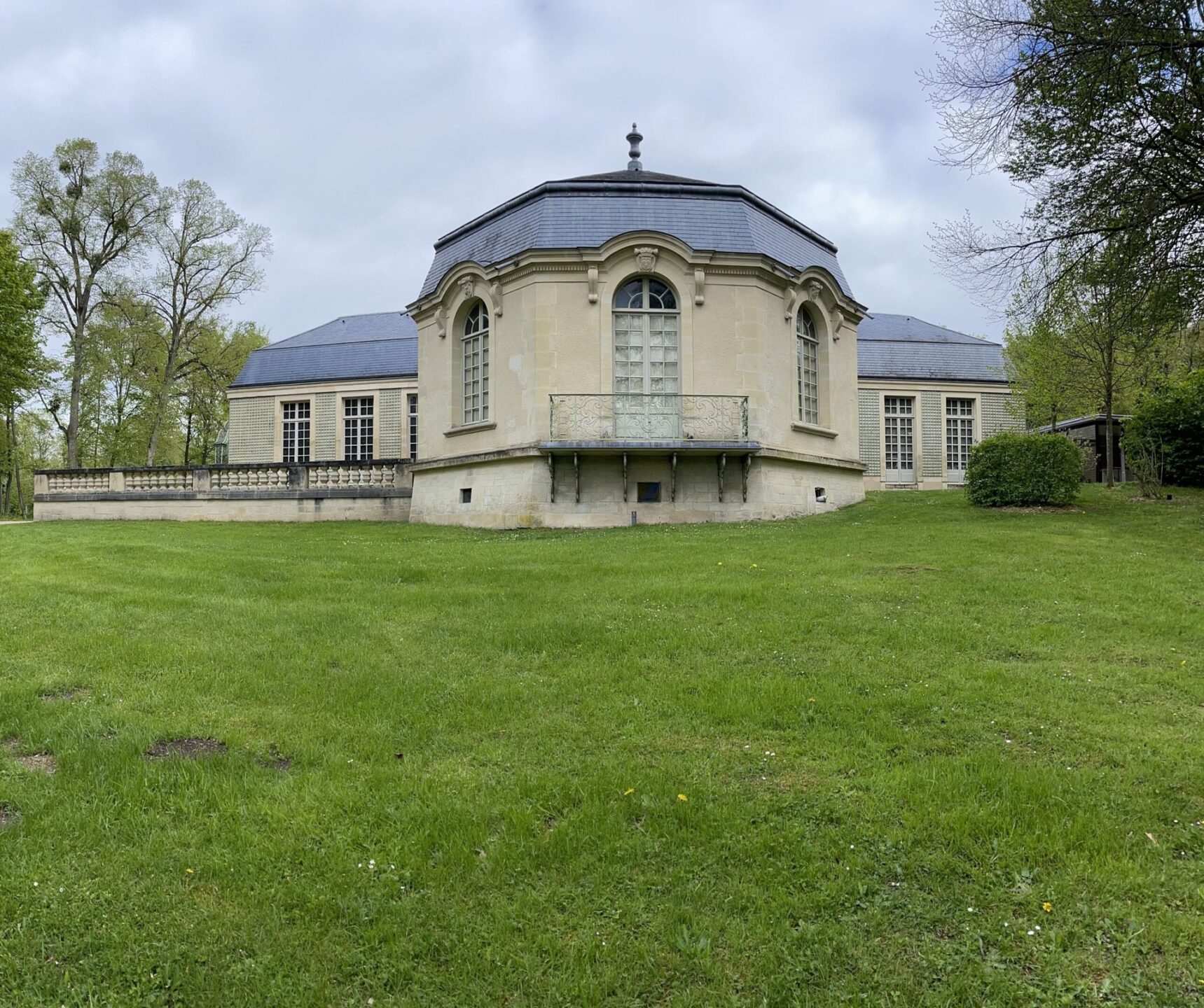 The Pixel 7 Pro's panorama mode is still so far behind the iPhone ...