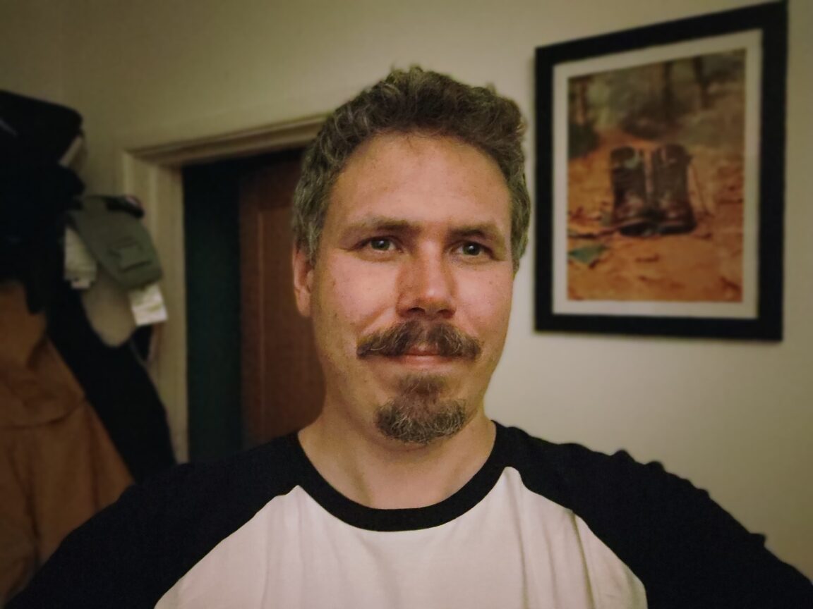 ASUS Zenfone 10 review: Should you buy it? - Android Authority