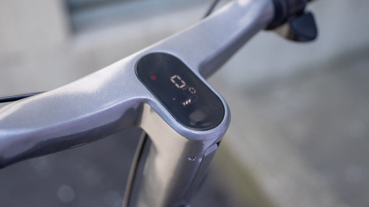 Apollo Phantom V3 review: A new standard for electric scooters at 41mph