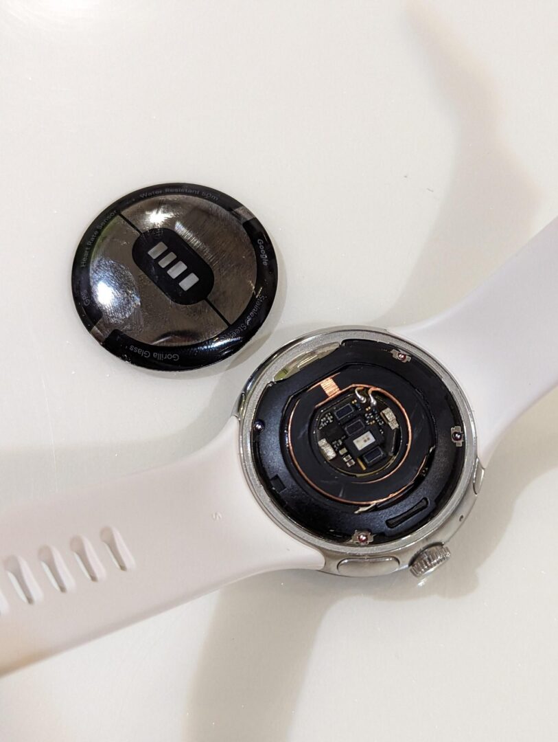 Oof, some Pixel Watch units are randomly popping open (Update: Google ...
