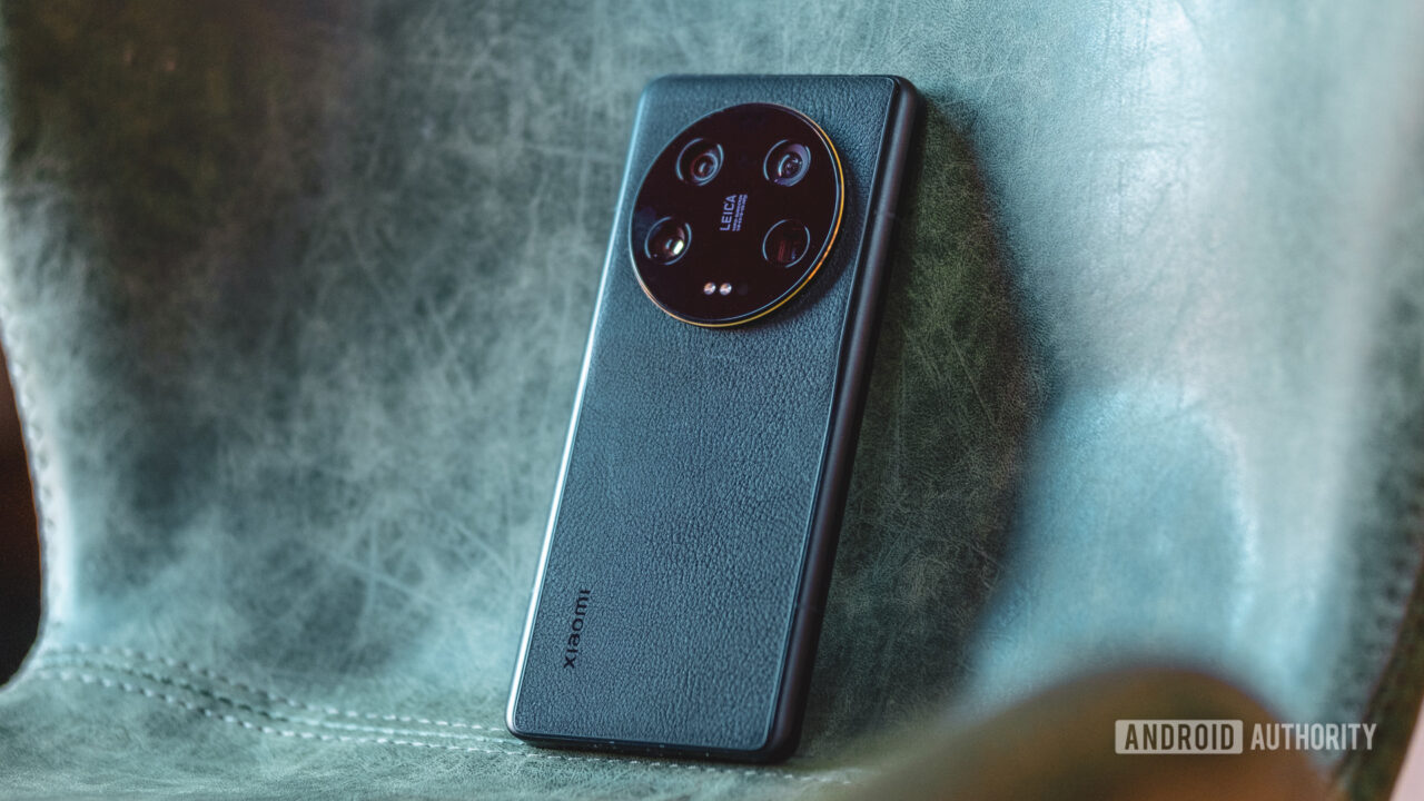 The best Snapdragon 8 Gen 2 phones in 2024 - Android Authority