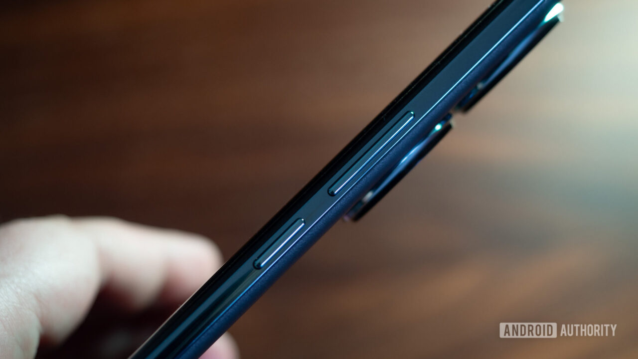 Messing with Android phones' power button is a divisive business ...