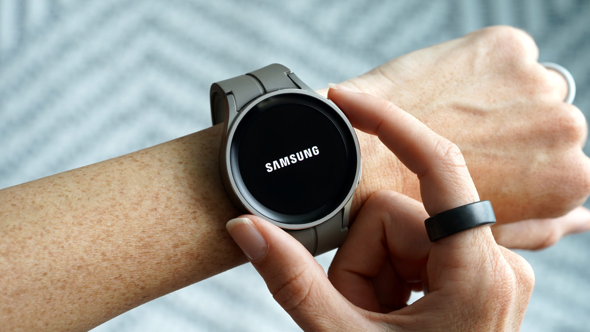 Smart ring vs smartwatch: Which one should you choose?