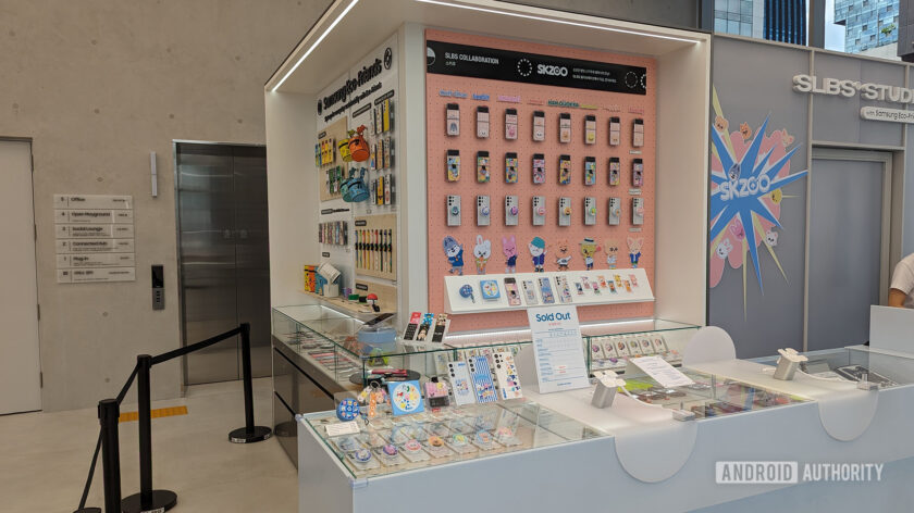 Here's what the Samsung flagship store in Seoul is like
