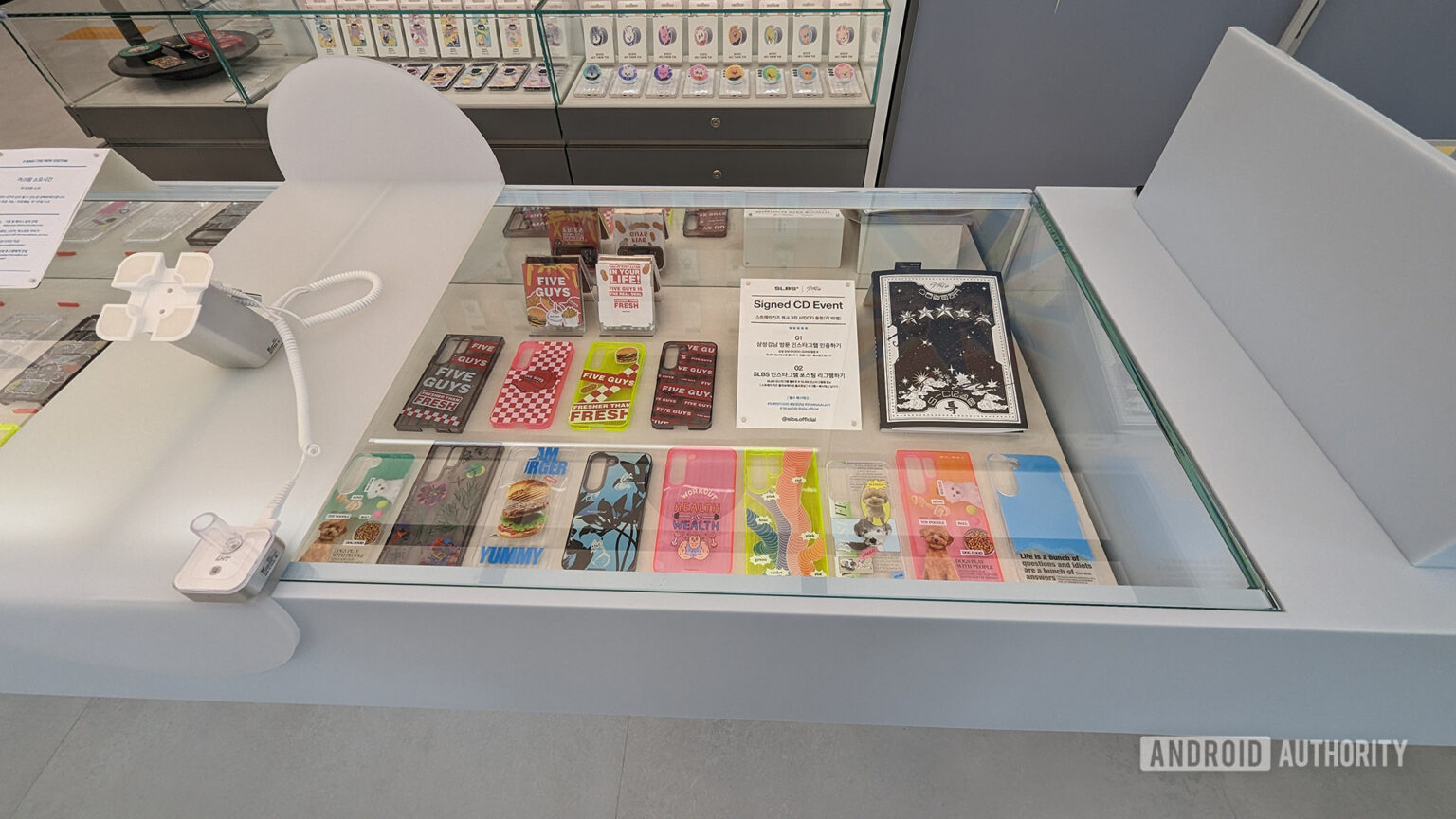 Here's what the Samsung flagship store in Seoul is like