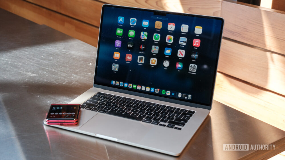 Can a MacBook Air fit into an Android addict's lifestyle? - Android ...