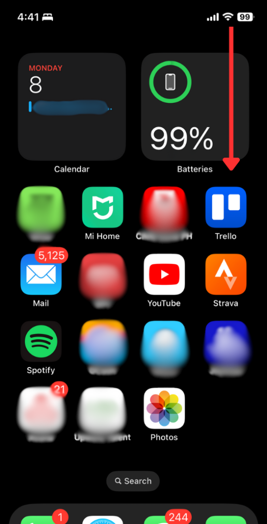 Here's why your iPhone battery is yellow, and how to fix it