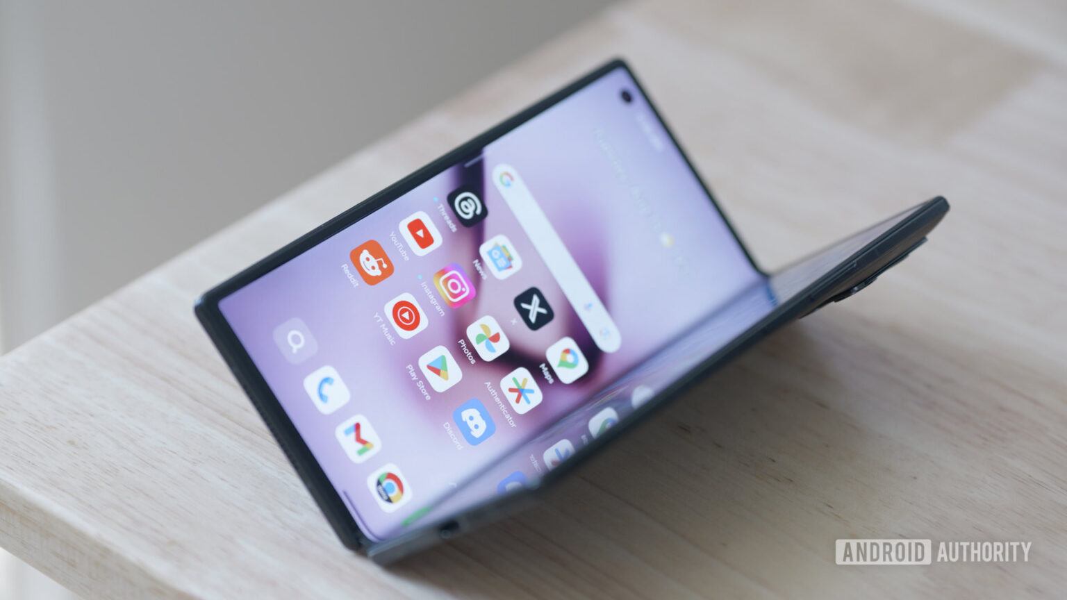 Xiaomi Mix Fold 3 preview: First impressions of Xiaomi's svelte foldable