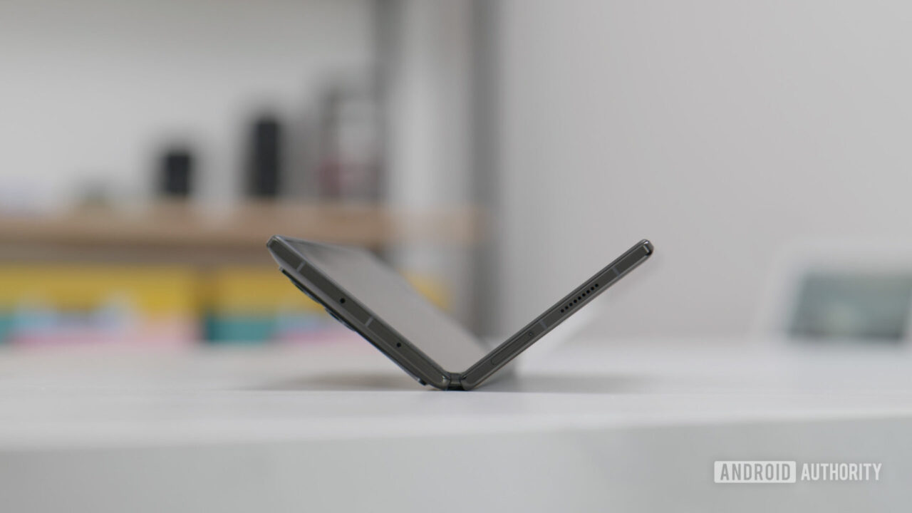 Xiaomi Mix Fold 3 preview: First impressions of Xiaomi's svelte foldable