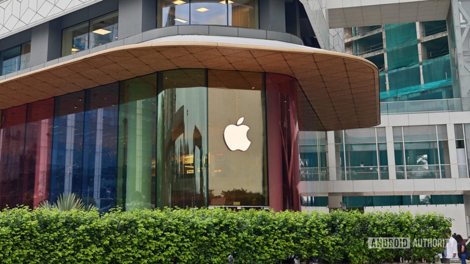 Apple aims to make the iPhone irreplaceable with its wearables and ...